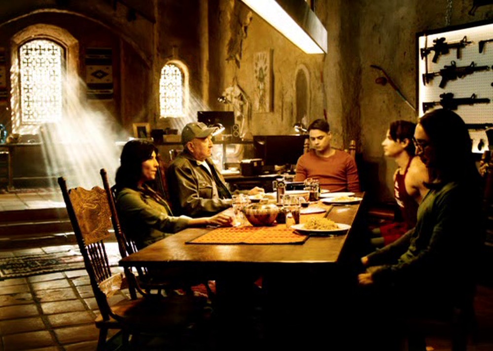 Shadow Wolves (2019) - Film Blitz